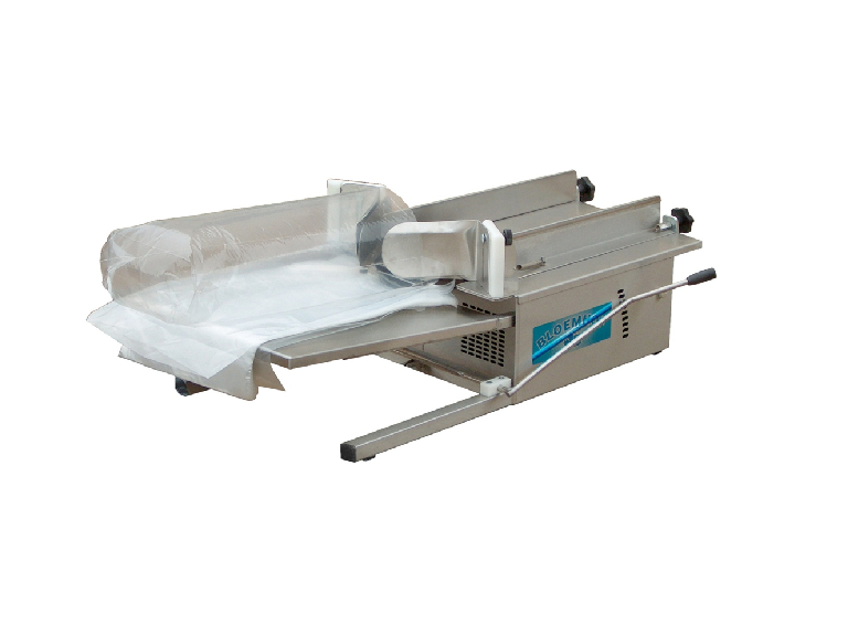 Oliver 1171 Super 12 Horizontal Bread Airbagger — RestaurantStock.com